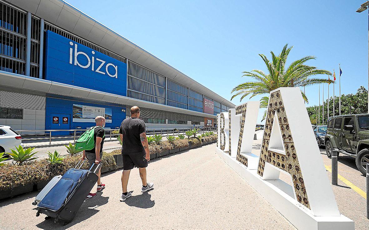 Ibiza, primera isla de Baleares que trabaja en un pasaporte sanitario ...