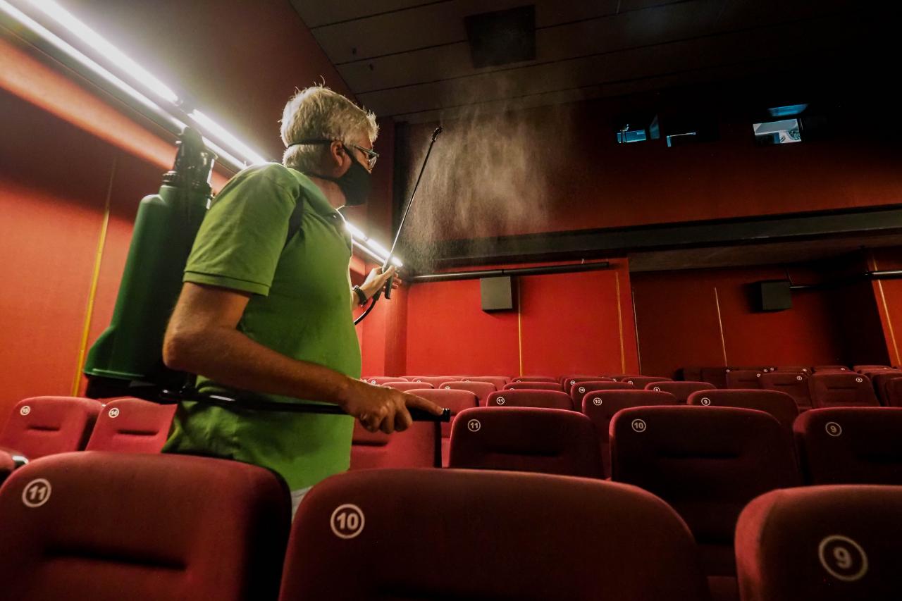 Fotogalería: Las mejores imágenes de la reapertura de los Multicines de ...