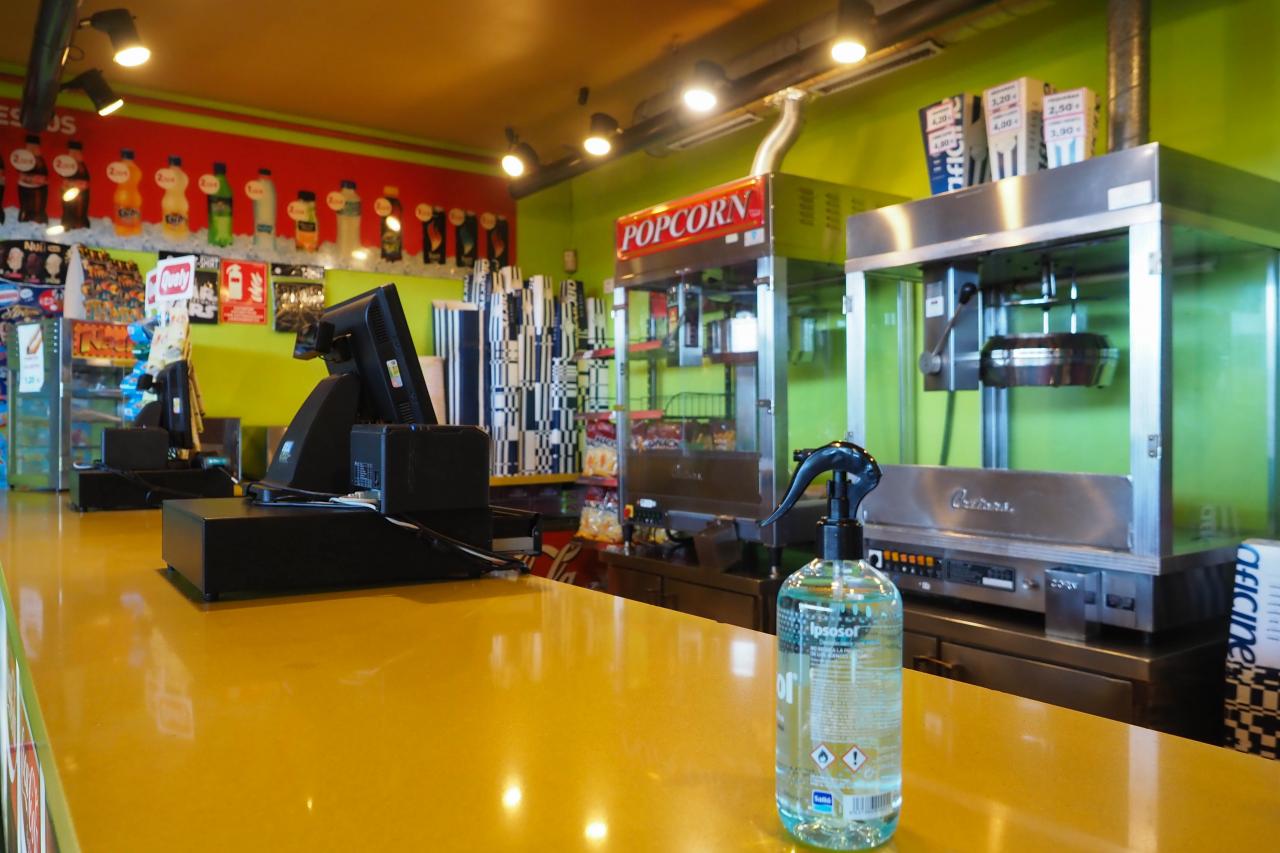 Fotogalería: Las mejores imágenes de la reapertura de los Multicines de ...