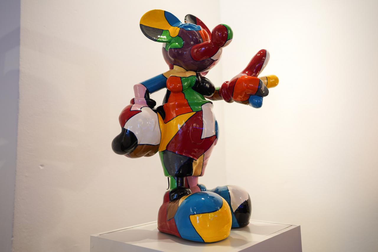 Fotogalería: La exposición de Juan Carlos Tur, en imágenes.