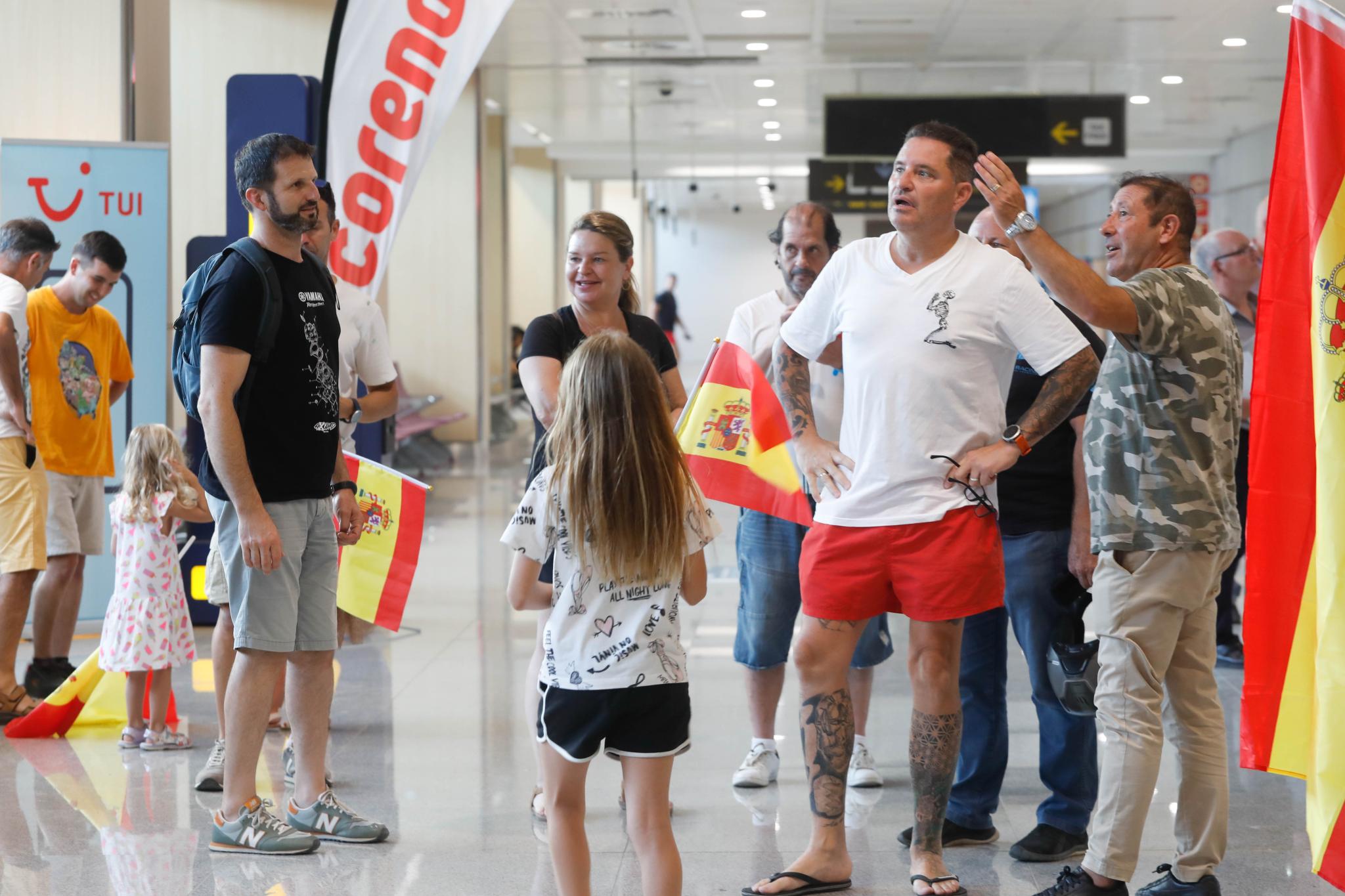 Fotogalería: La llegada de Alejandro Prats a Ibiza, en imágenes
