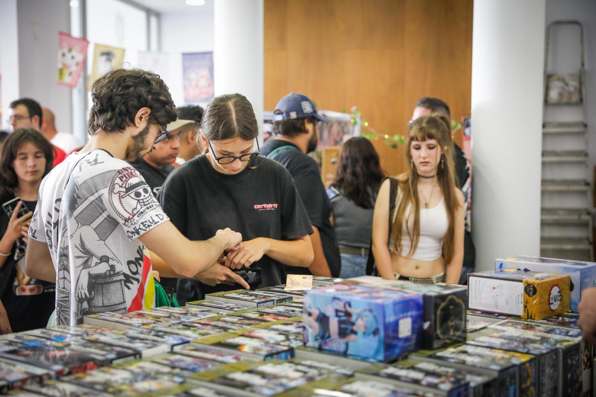 ‘Geeks’ y ‘otakus’ toman Sant Antoni con el Freakend 2025
