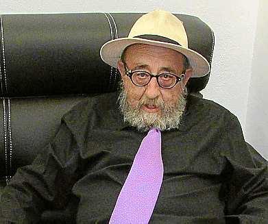 Toni Roca presenta el lunes su nuevo poemario ‘La dona zebra, el ...