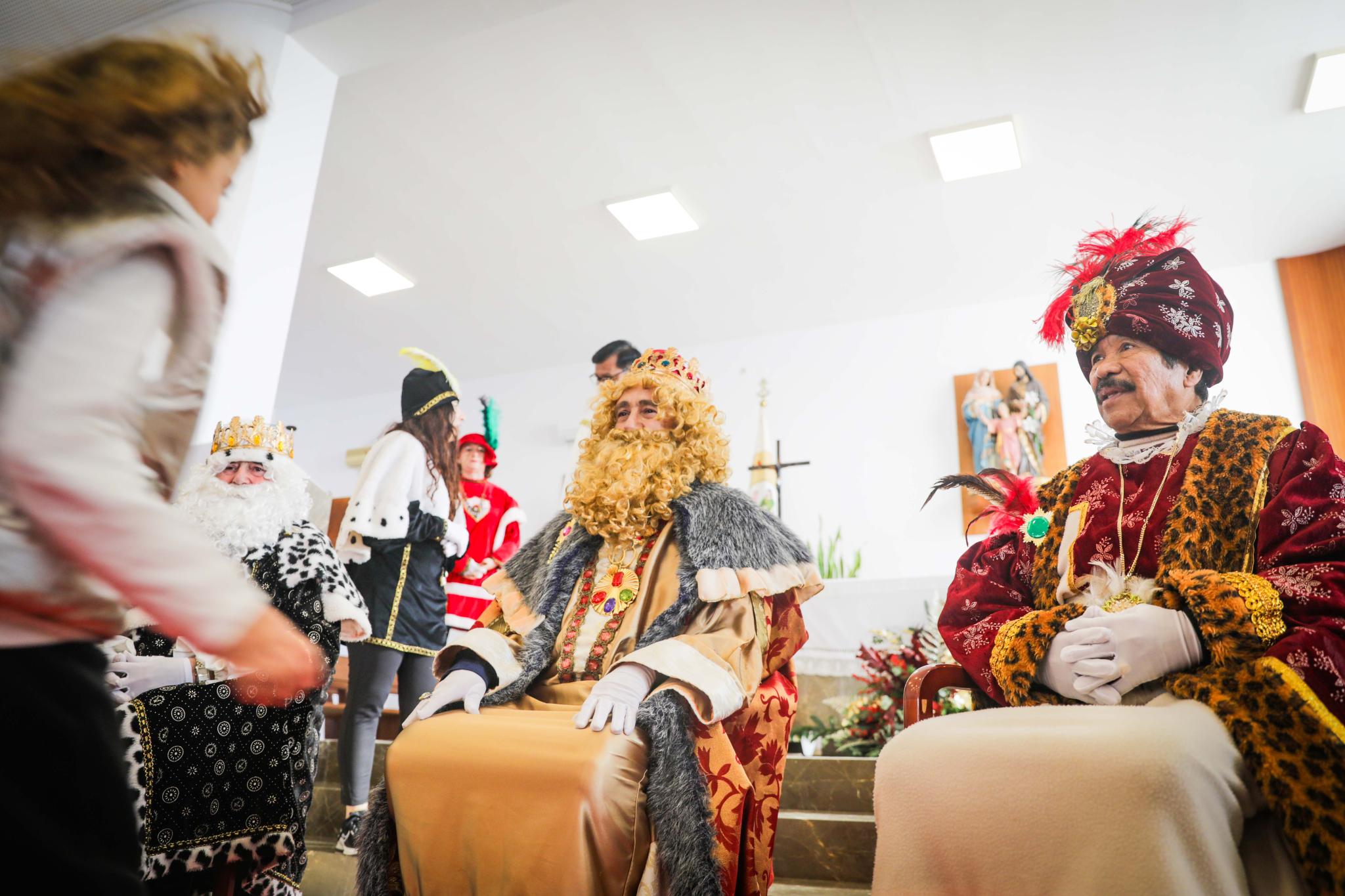 Fotogalería: La Cabalgata de los Reyes Magos en Can Bonet, en imágenes