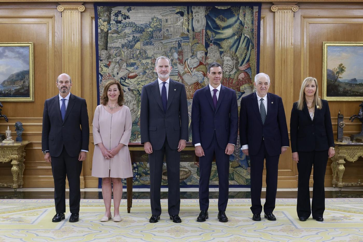 Felipe VI sanciona la cuarta reforma de la Constitución Española que ...