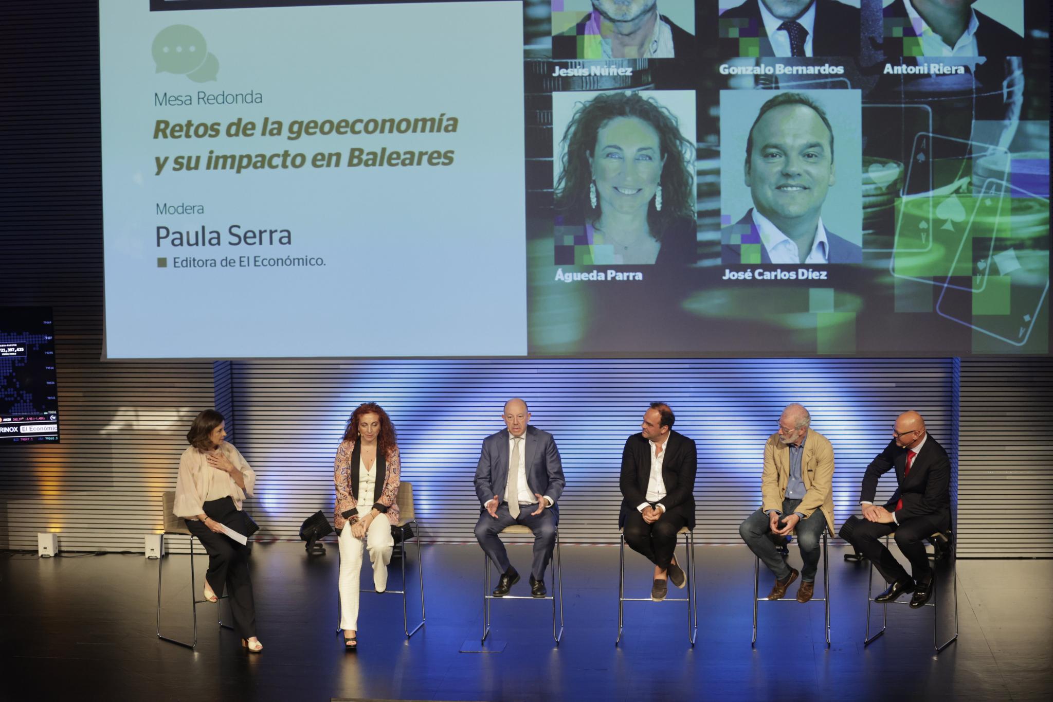 Un debate sobre el futuro y si las Islas pueden morir de éxito