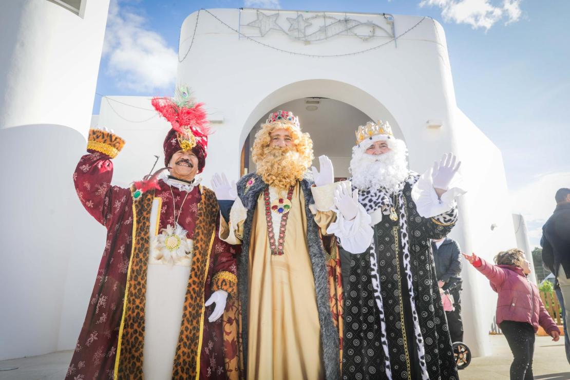 Fotogalería: La Cabalgata de los Reyes Magos en Can Bonet, en imágenes