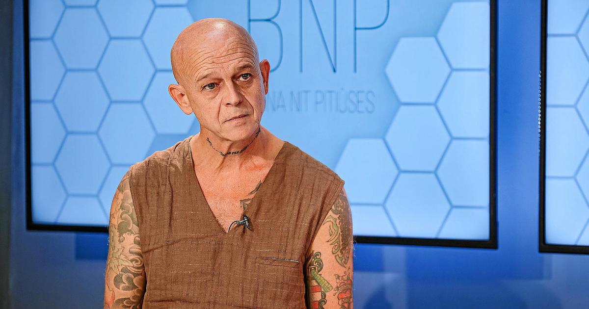Bona nit Pitiüses: Entrevista a Manuel Oya, portavoz de la plataforma ...