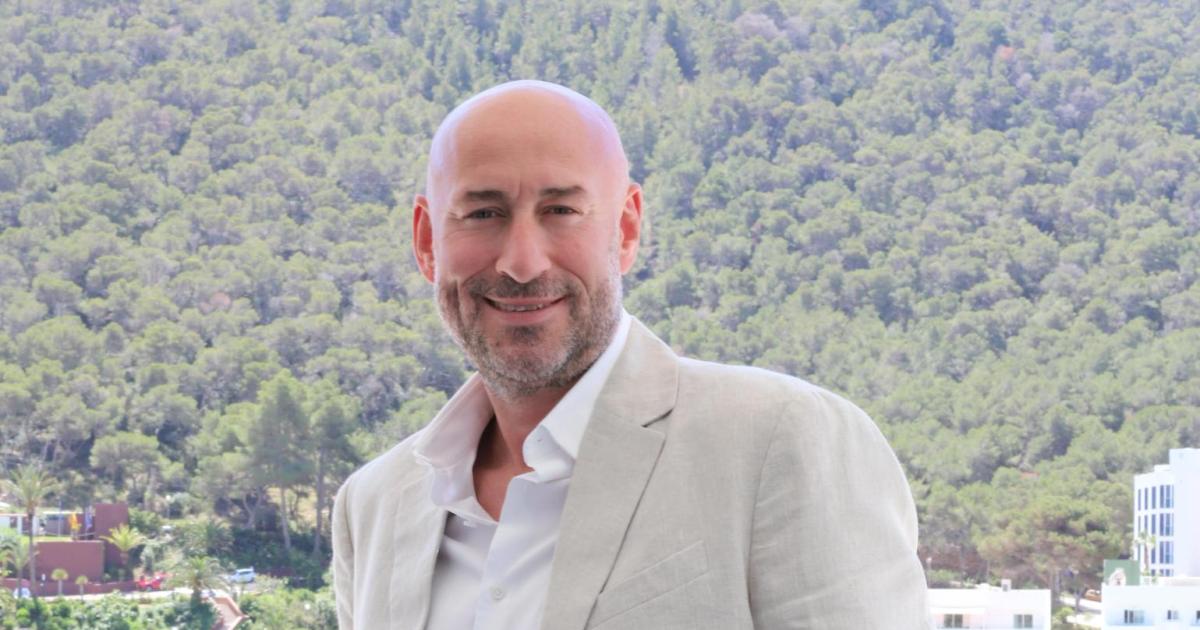 Adam Munday, nuevo General Manager de Hyde y Mondrian Ibiza: Cala ...