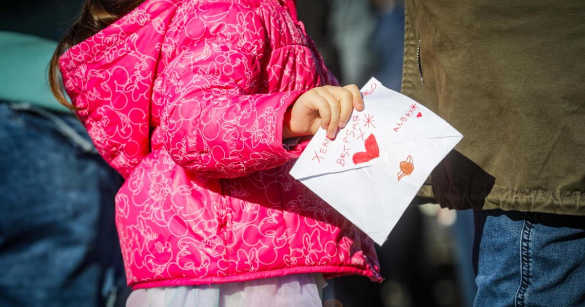 Fotogalería: La Cabalgata de los Reyes Magos en Can Bonet, en imágenes