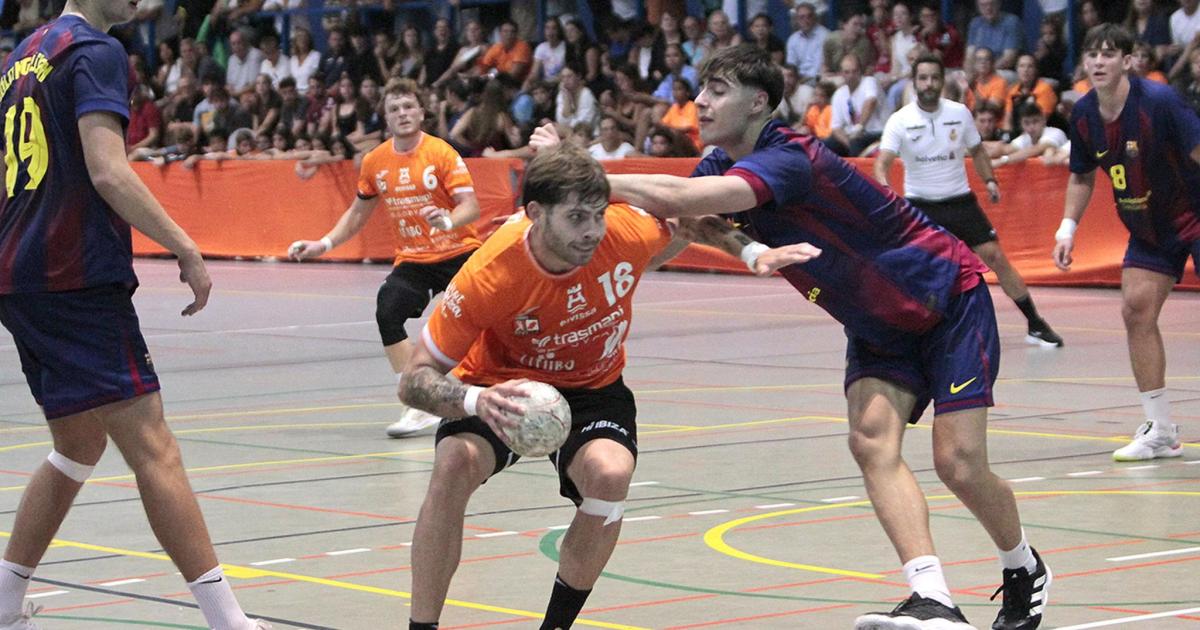 El HC Eivissa ata el regreso del pivote argentino Montoto