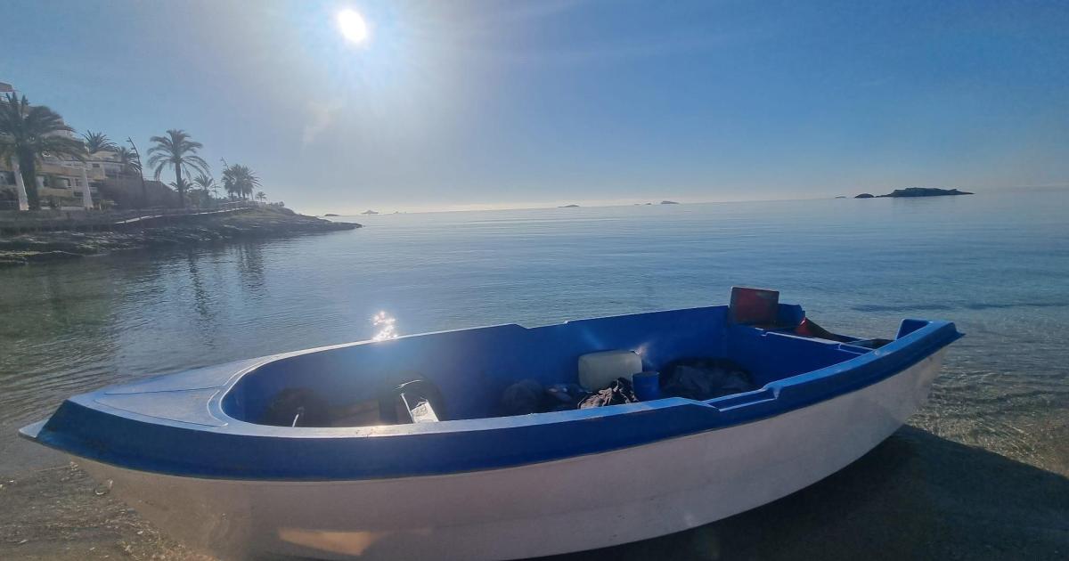 Formentera recibe una nueva patera con más de 30 migrantes a bordo